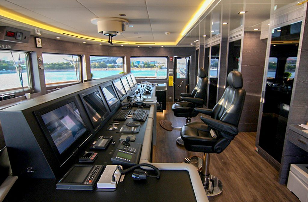 Helm Image Gallery – Luxury Yacht Browser | by CHARTERWORLD Superyacht ...
